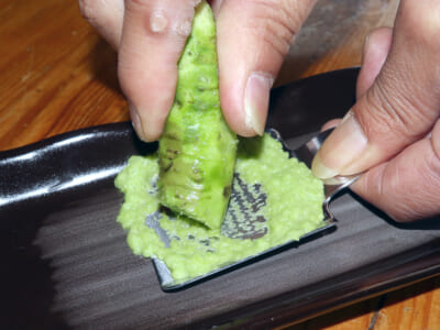 薬味でなくわさびそのものを味わう 「伊豆のわさび丼」 | 食文化を旅する